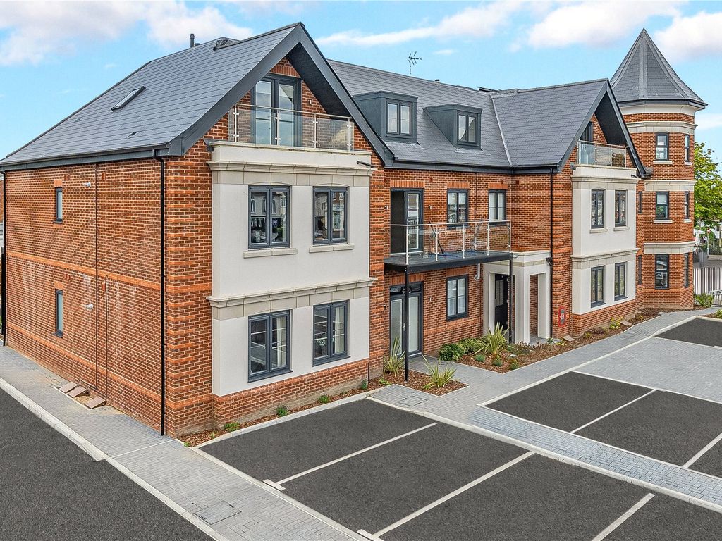 New home, 1 bed flat for sale in New Haw, Addlestone, Surrey KT15, £ ...