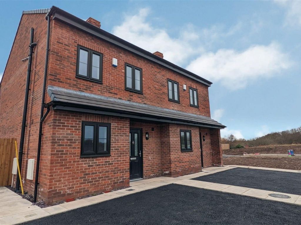 4 Bed Semi Detached House For Sale In Bickershaw Lane Abram Wigan Wn2