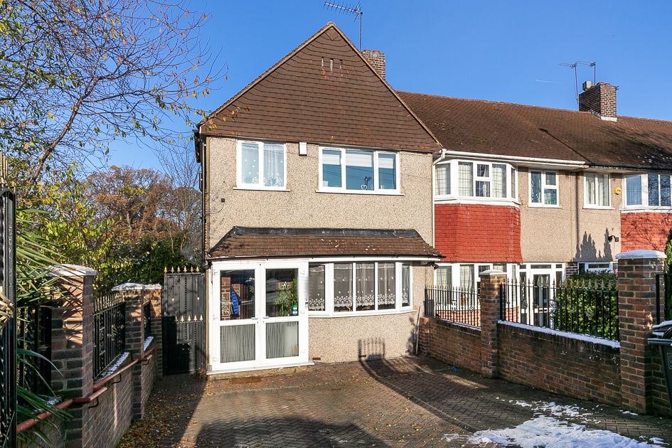 3 bed end terrace house for sale in Whitefoot Lane, Bromley, Kent BR1 ...