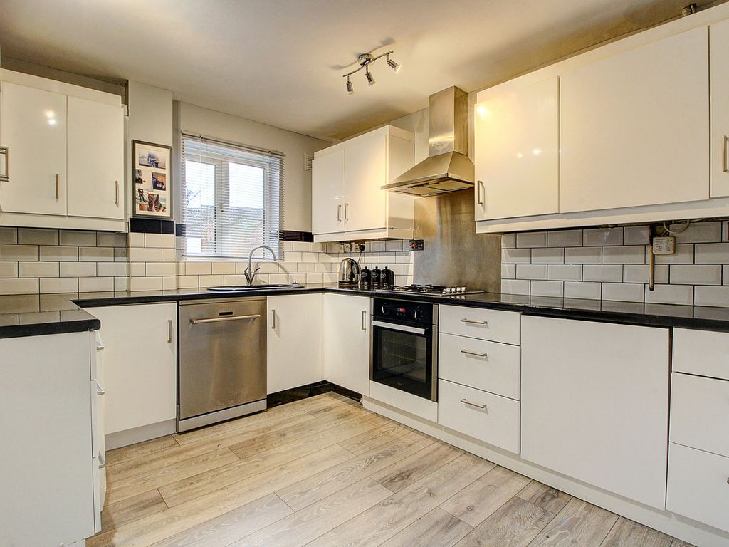 3 bed detached house for sale in Edgecote, Great Holm MK8 - Zoopla