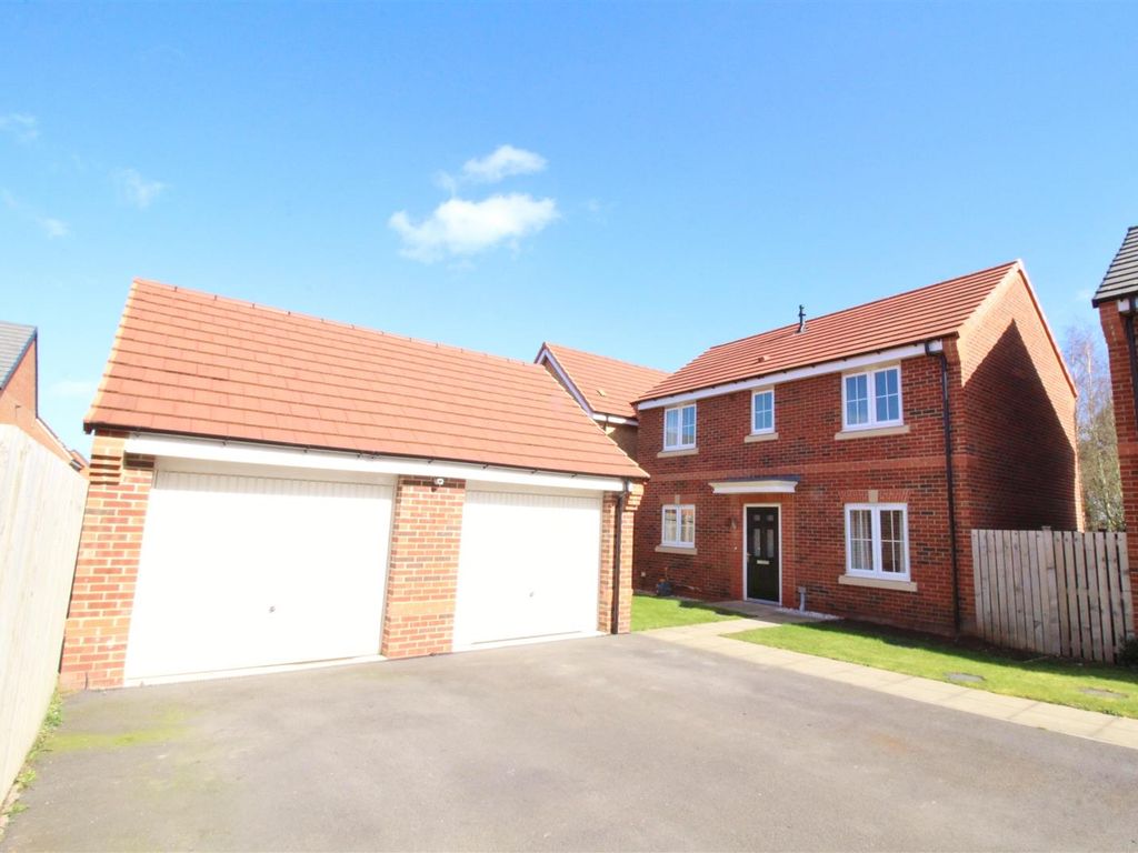 3 Bed Detached House For Sale In Sherwood Drive Thorpe Willoughby