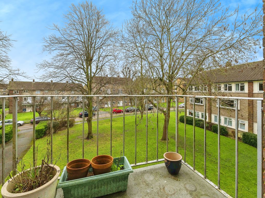 3 bed maisonette for sale in Hughenden Road, St. Albans AL4, £400,000 ...