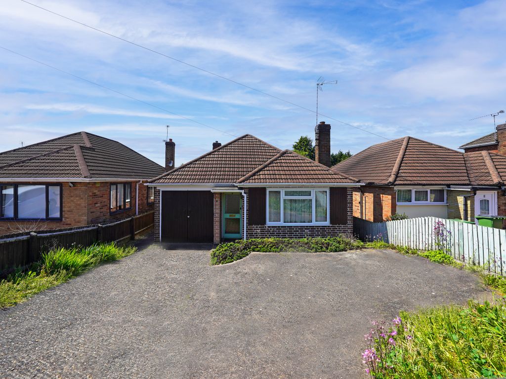 3 Bed Detached Bungalow For Sale In Victor Road Glenfield Leicester