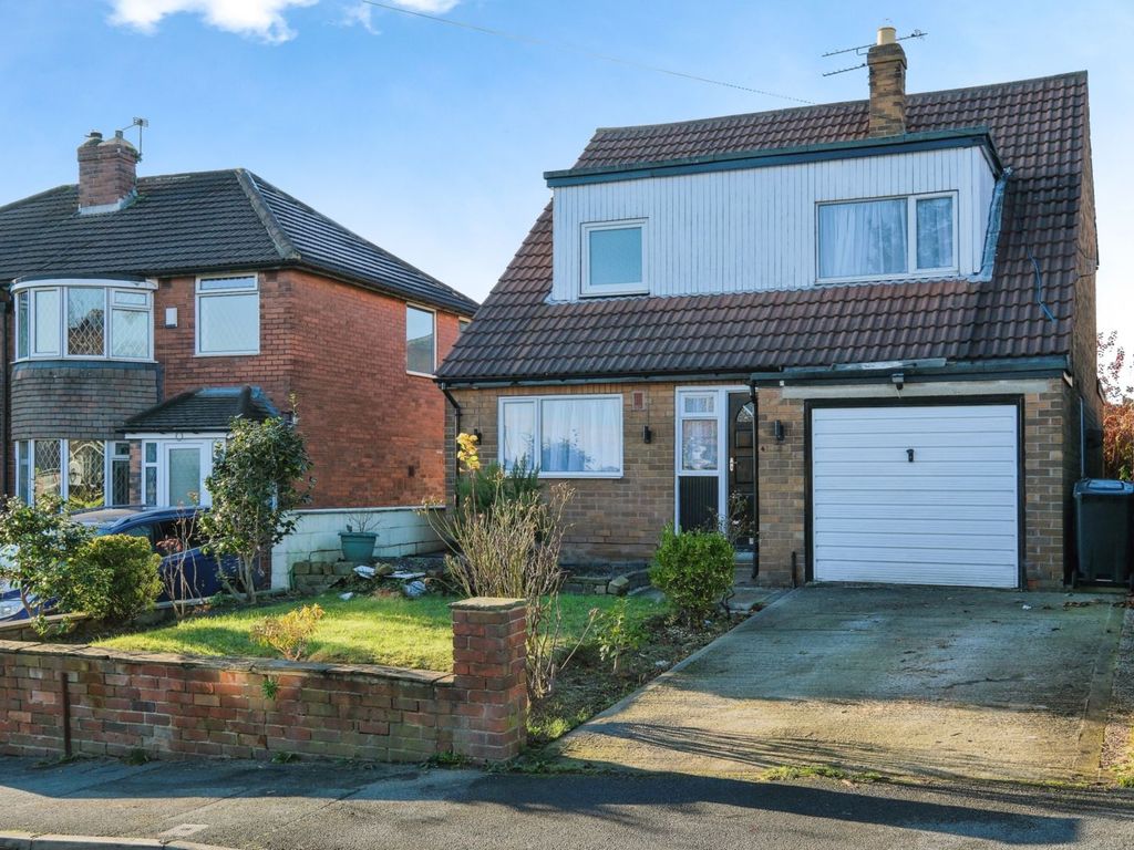 3 Bed Detached House For Sale In Kellett Mount Leeds Ls12 £310 000