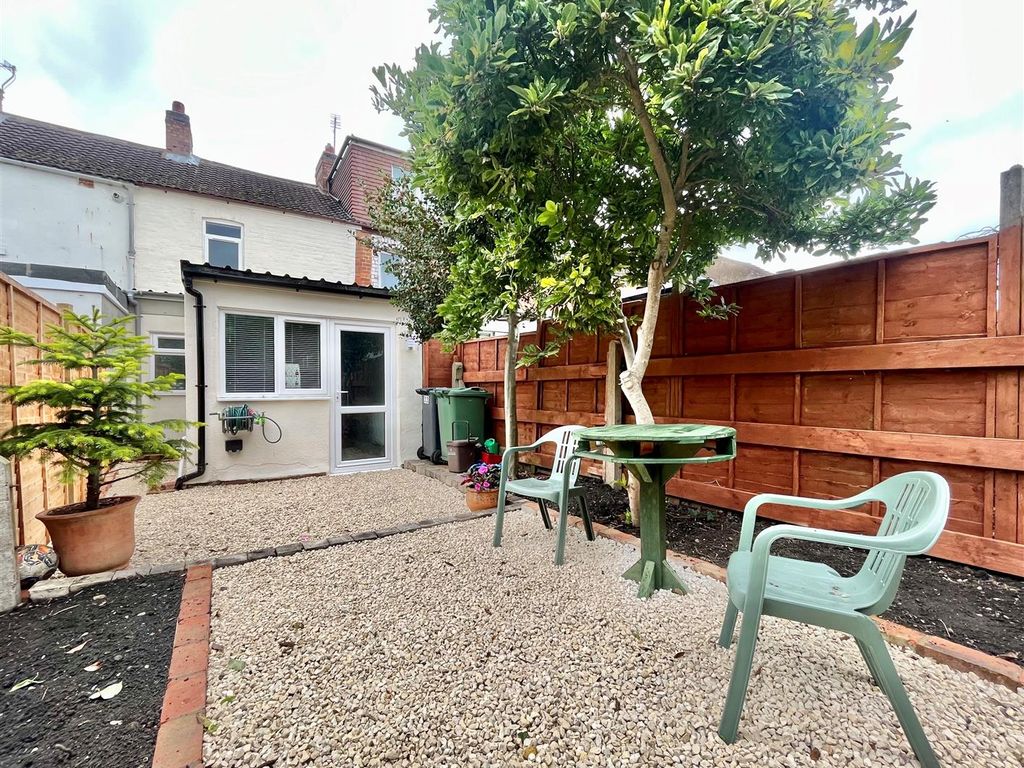 2 Bed Terraced House For Sale In Stanley Road Linden Gloucester Gl1