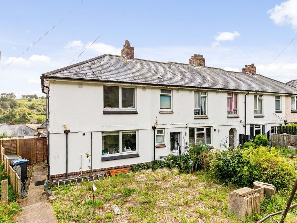 2 Bed End Terrace House For Sale In St Radigunds Road Dover Ct17 £