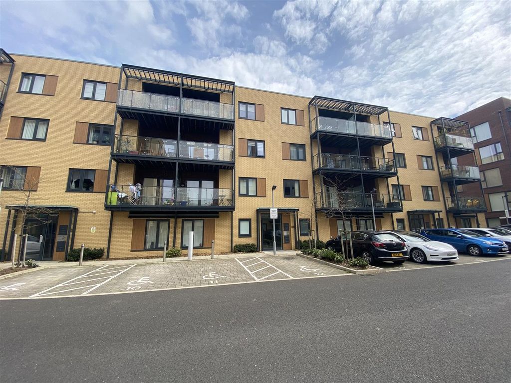 2 bed flat for sale in Silverworks Close, London NW9 - Zoopla