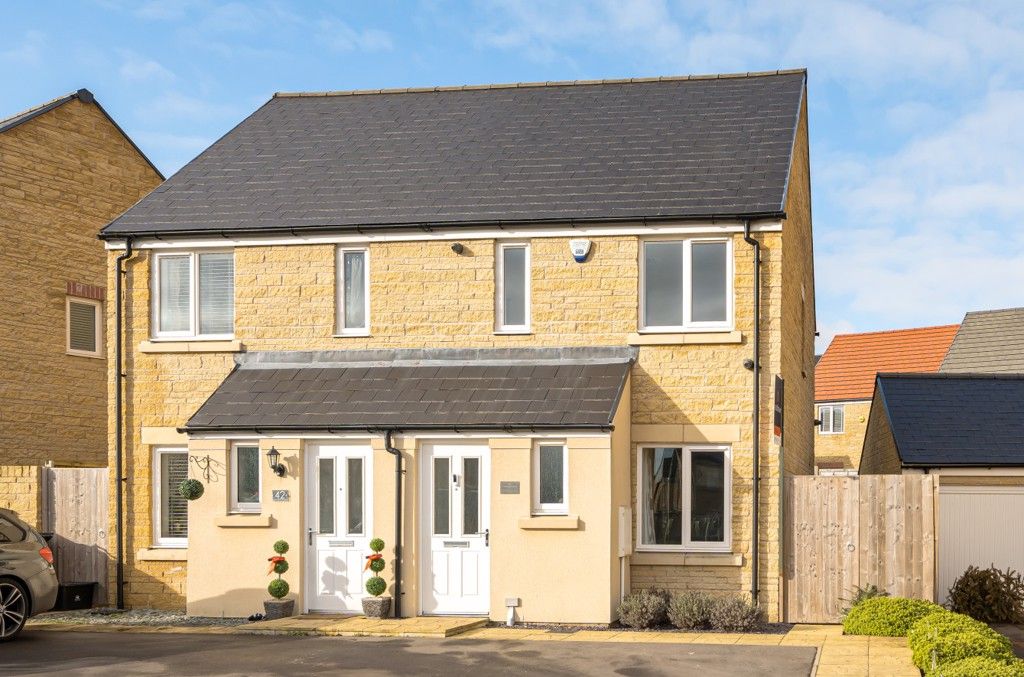 2 Bed Semi Detached House For Sale In Townsend Road Witney