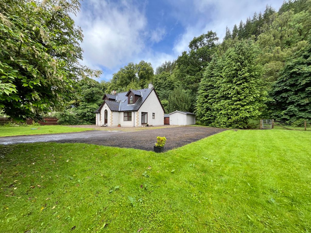 3 bed detached house for sale in Tigh Na Braighe, Invergarry PH35, £ ...