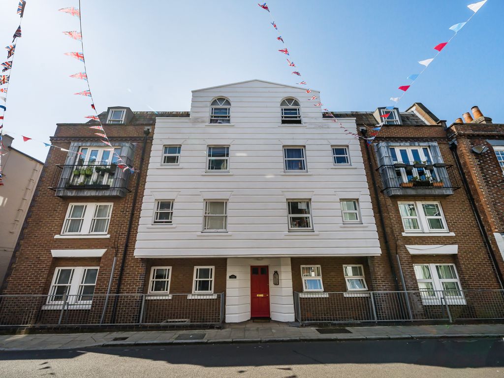 2 bed flat for sale in Castle Road, Southsea PO5 - Zoopla