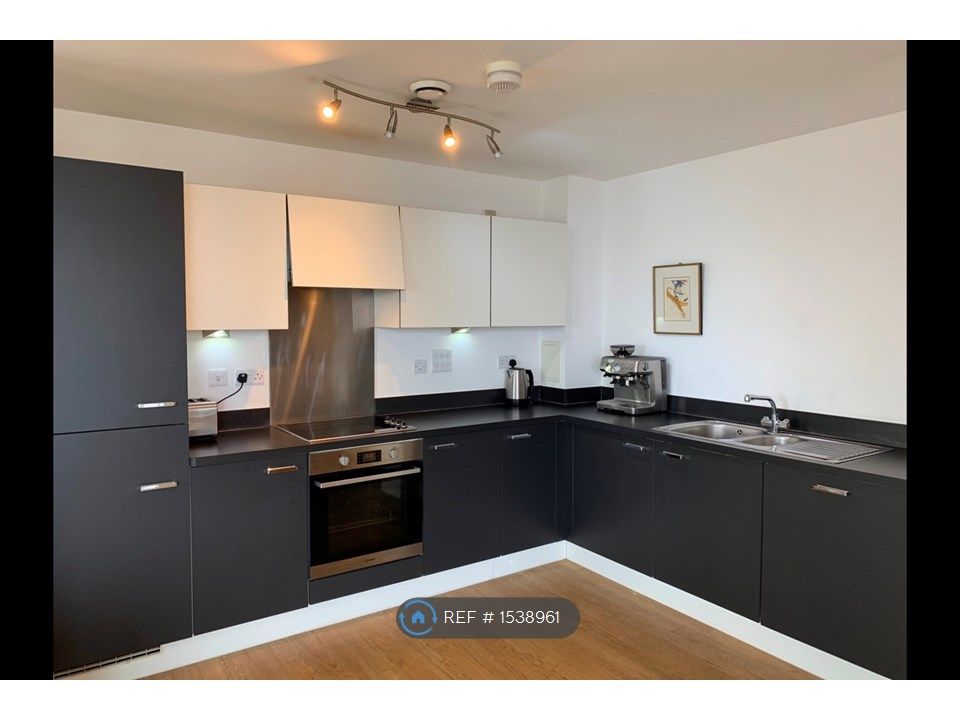 3 bed flat to rent in Devons Road, London E3 - Zoopla