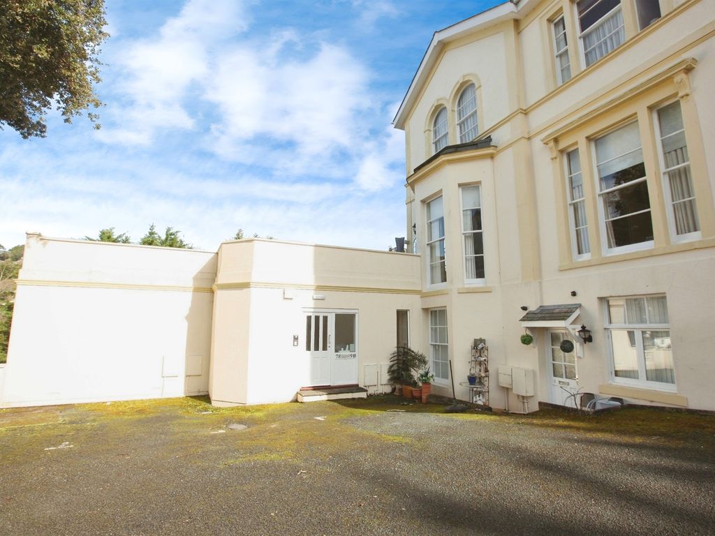 2 bed flat for sale in Lower Erith Road, Torquay TQ1, £200,000 - Zoopla