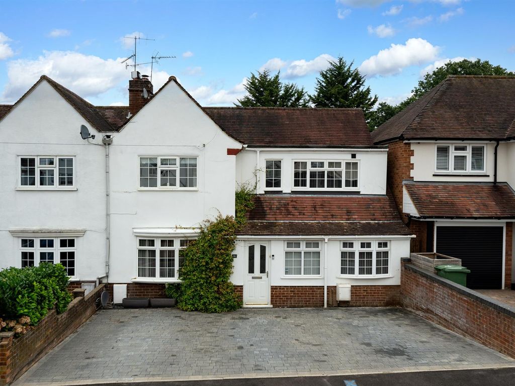 4 Bed Semi Detached House For Sale In Ranelagh Road Adeyfield Hemel