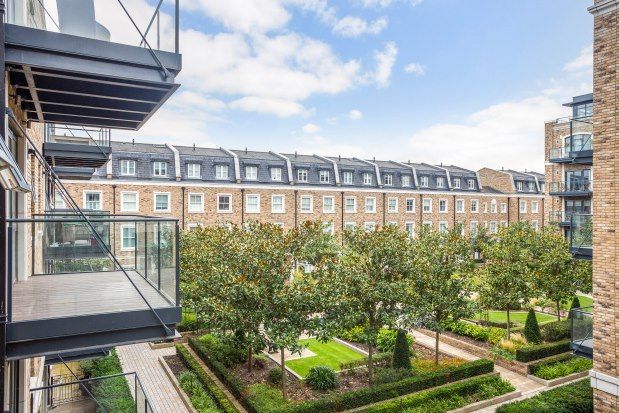 2 bed flat to rent in Renaissance Square Apartments, London W4, £3,600 ...