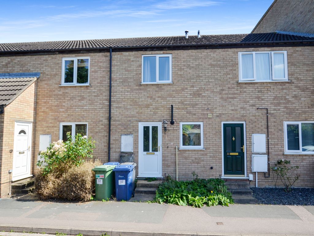 2 bed terraced house to rent in Moss Bank, Cambridge CB4, £1,450 pcm ...
