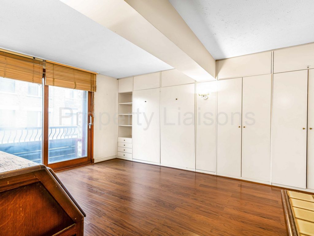 1 bed flat for sale in Gun Wharf, Wapping Lane, Wapping E1W, £370,000 ...