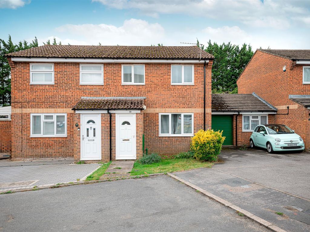 3 bed semi-detached house to rent in Neale Close, High Wycombe HP12, £ ...