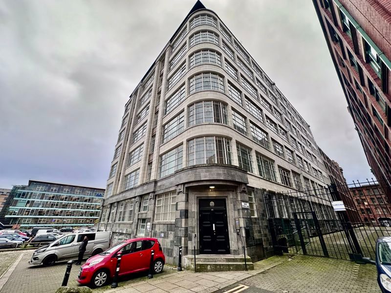 2 bed flat to rent in Hilton Street, Manchester M1, £1,100 pcm - Zoopla
