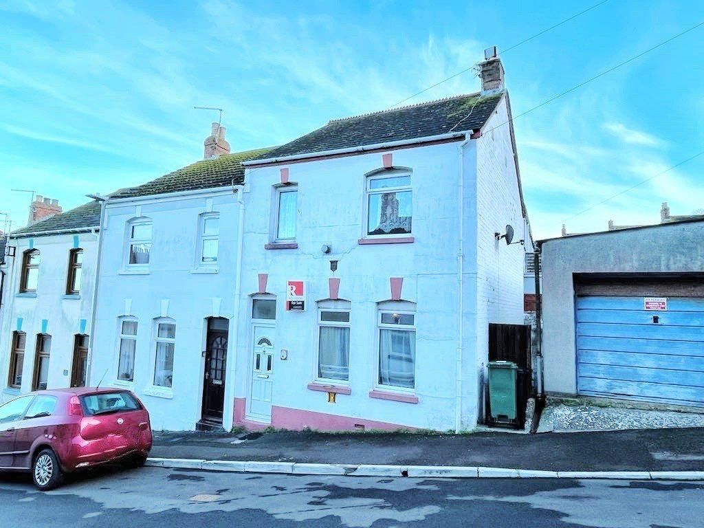 2 Bed End Terrace House To Rent In Brymers Avenue Portland Dt5 £900