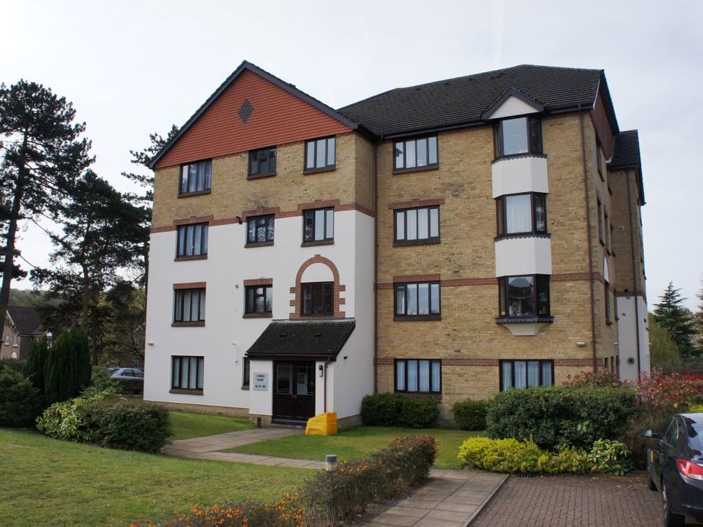 1 bed flat to rent in St. Annes Rise, Redhill RH1, £1,200 pcm - Zoopla
