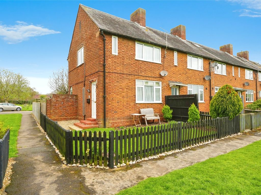 2 bed end terrace house for sale in Manzel Road, Bicester, Oxfordshire ...