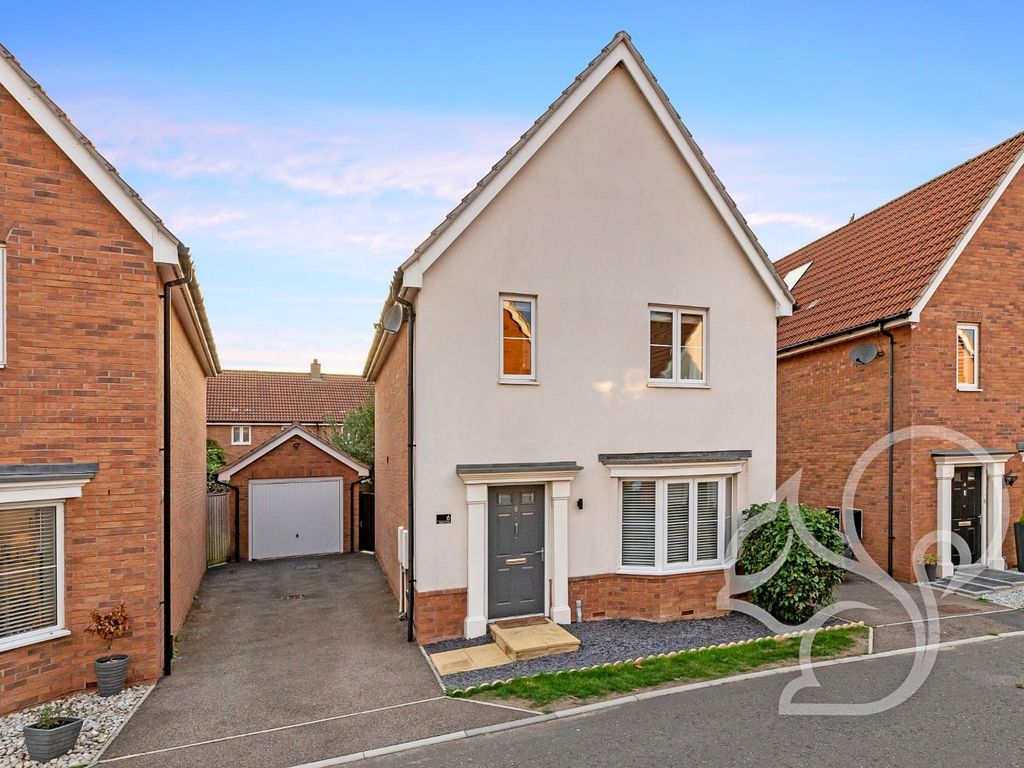 4 Bed Detached House For Sale In Magpie Chase Stanway Colchester Co3