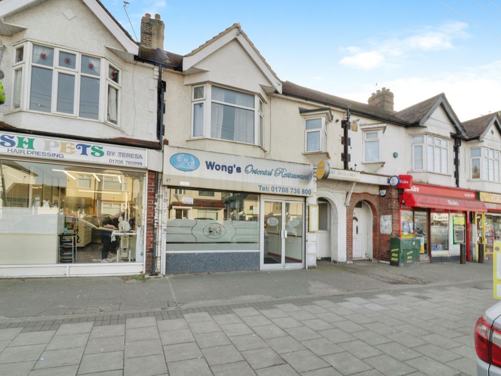 Restaurant for sale in Collier Row Lane, Romford RM5, £90,000 - Zoopla