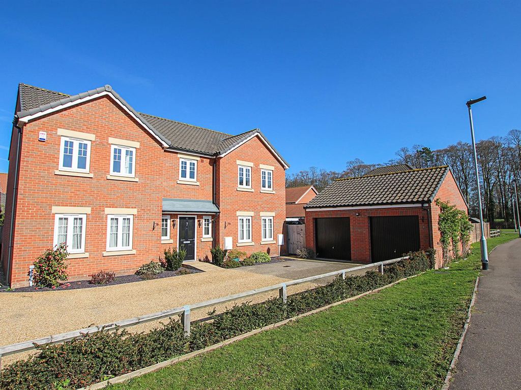 5 bed detached house for sale in Glebe Drive, Exning, Newmarket CB8 ...