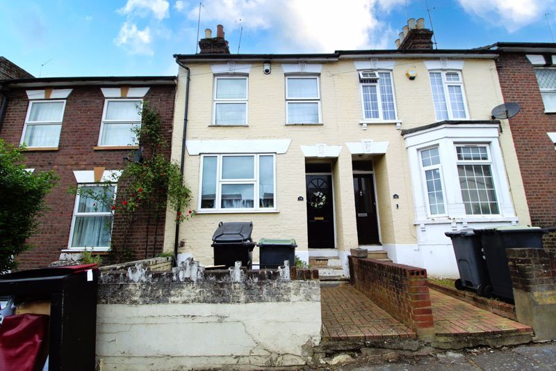 2 Bed Terraced House For Sale In Salisbury Road Luton Lu1 £250 000