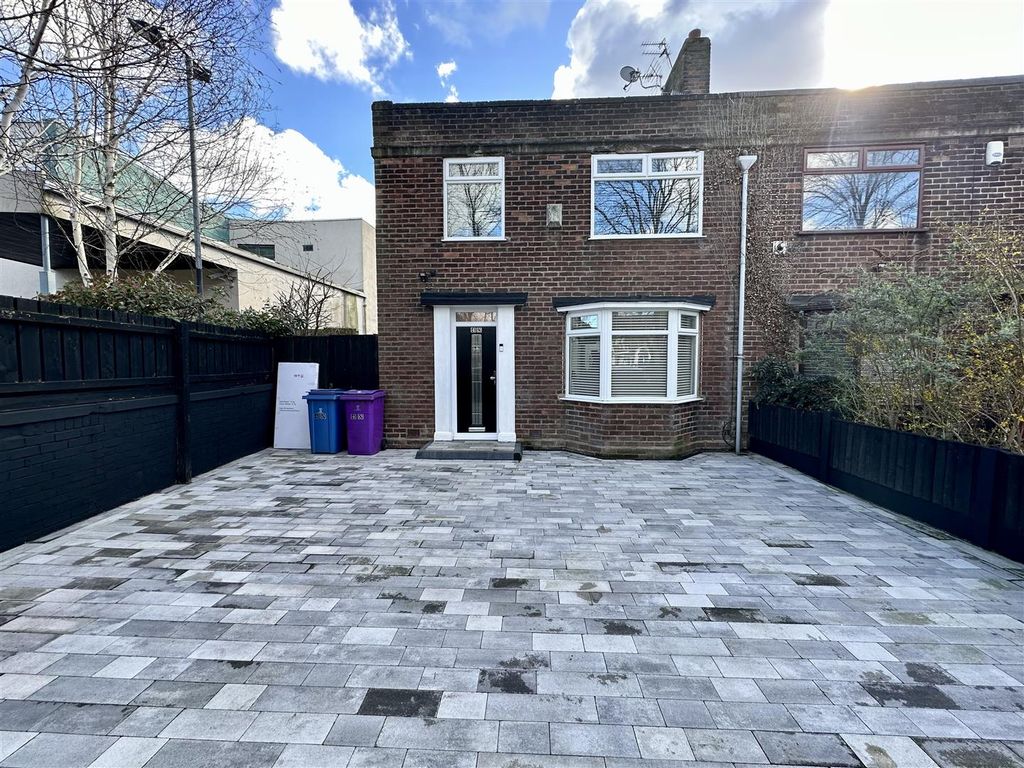 3 bed town house for sale in Utting Avenue East, West Derby, Liverpool ...