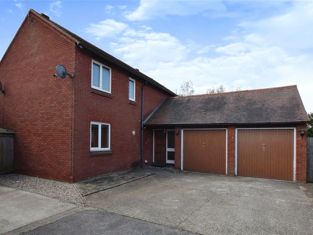 4 bed detached house for sale in Roding Leigh, South Woodham Ferrers ...
