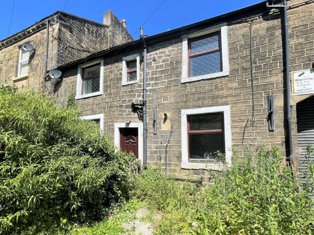 2 bed terraced house for sale in Royd Lane, Keighley BD20 - Zoopla