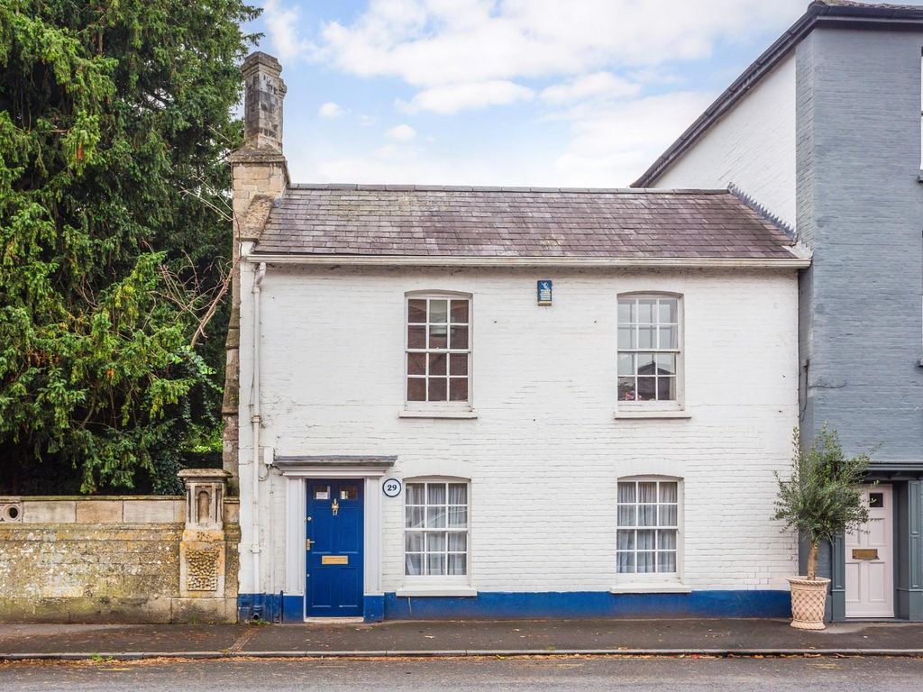 3 Bed End Terrace House For Sale In West Street Wilton Salisbury Sp2