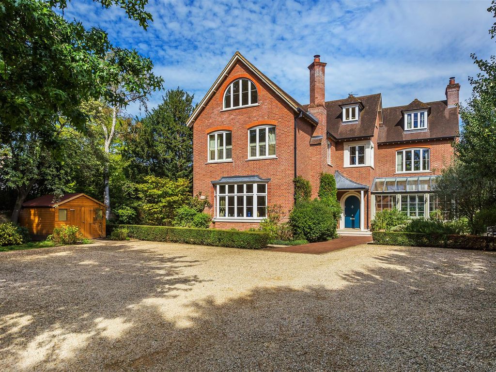 6 bed detached house for sale in Warren Road, Coombe, Kingston Upon ...