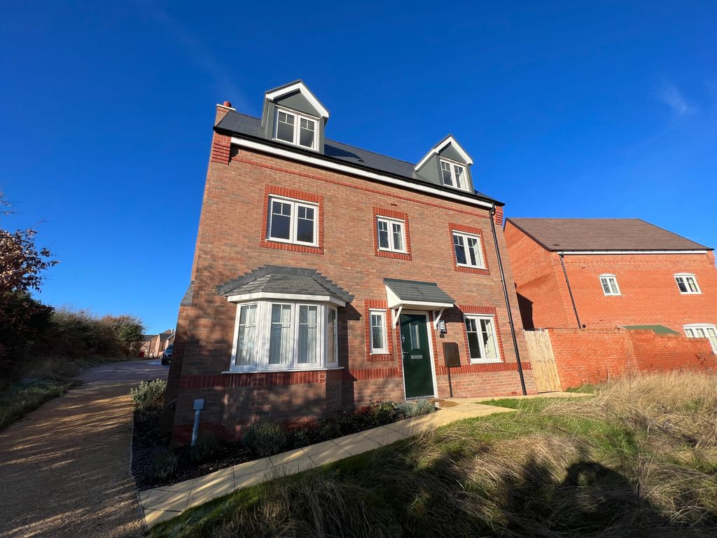 4 bed detached house to rent in New Meadow Road, Lightmoor Village TF4 ...
