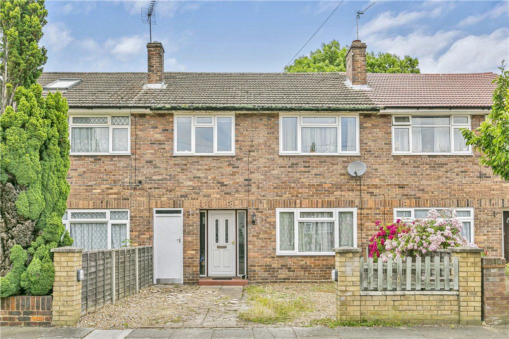 3 Bed Terraced House For Sale In Curtis Road Whitton Hounslow Tw4