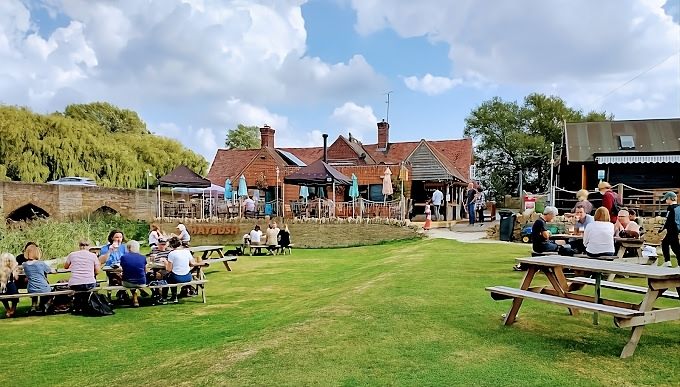 Pub/bar for sale in Newbridge, Witney OX29, £1,250,000 - Zoopla