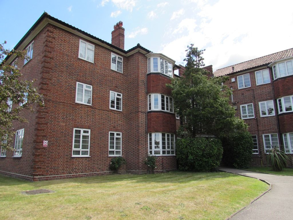 2 bed flat for sale in Croydon Road, Wallington SM6 - Zoopla