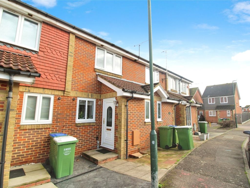2 bed terraced house for sale in Duriun Way, Erith DA8, £325,000 - Zoopla