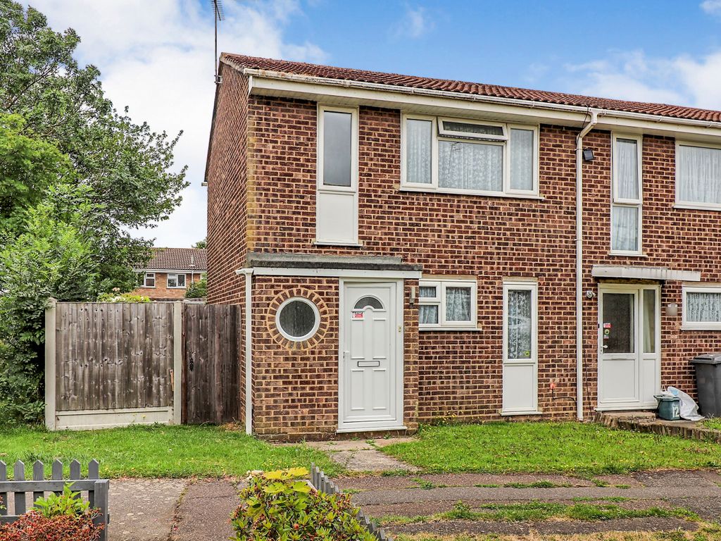 3 bed end terrace house for sale in Wallflower Court, Springfield CM1 ...