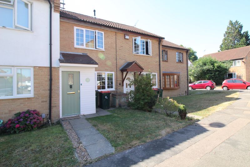 2 Bed Terraced House For Sale In Binney Court Heathfield Crawley Rh10