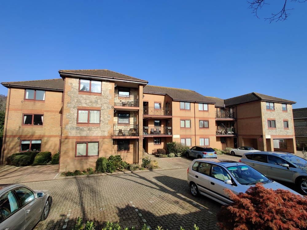 2 bed flat for sale in Victoria Avenue, Shanklin PO37, £179,500 - Zoopla