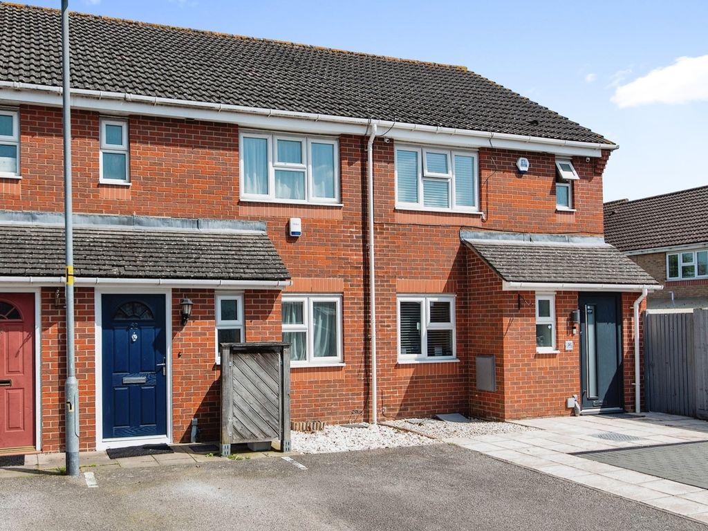 3 bed terraced house for sale in Altham Gardens, Watford WD19 - Zoopla