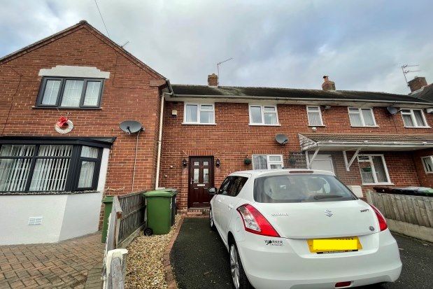 2 bed property to rent in Hill Place, Wolverhampton WV11 - Zoopla