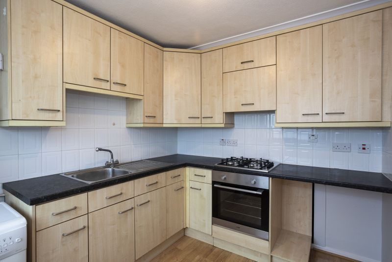 2 bed flat to rent in Seaward Towers, Trinity Green, Gosport PO12 - Zoopla