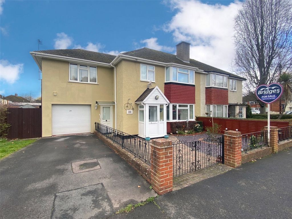 4 Bed Semi Detached House For Sale In Birchett Road Farnborough