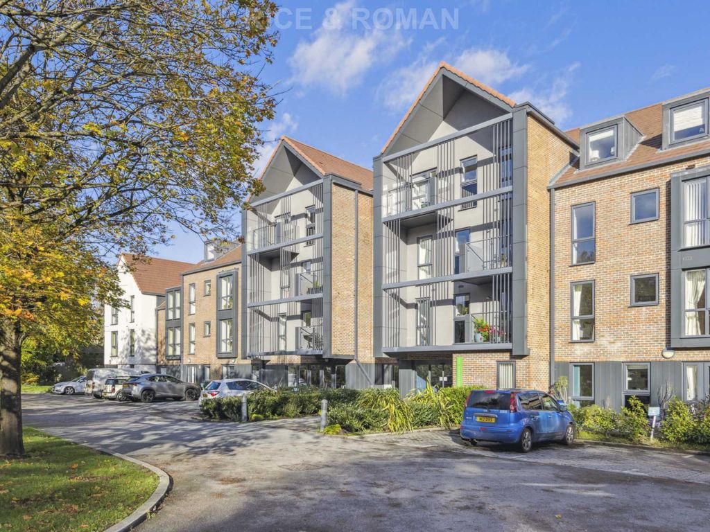 1 bed flat for sale in London Road, Guildford GU1 - Zoopla