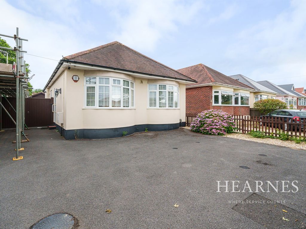 2 Bed Detached Bungalow For Sale In Cheddington Road Muscliff