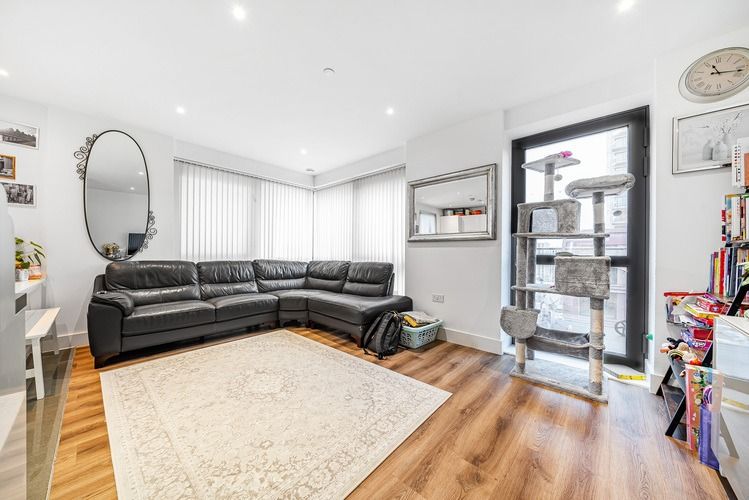 3 bed flat for sale in Marathon House, Wembley, London HA9, £150,000 ...