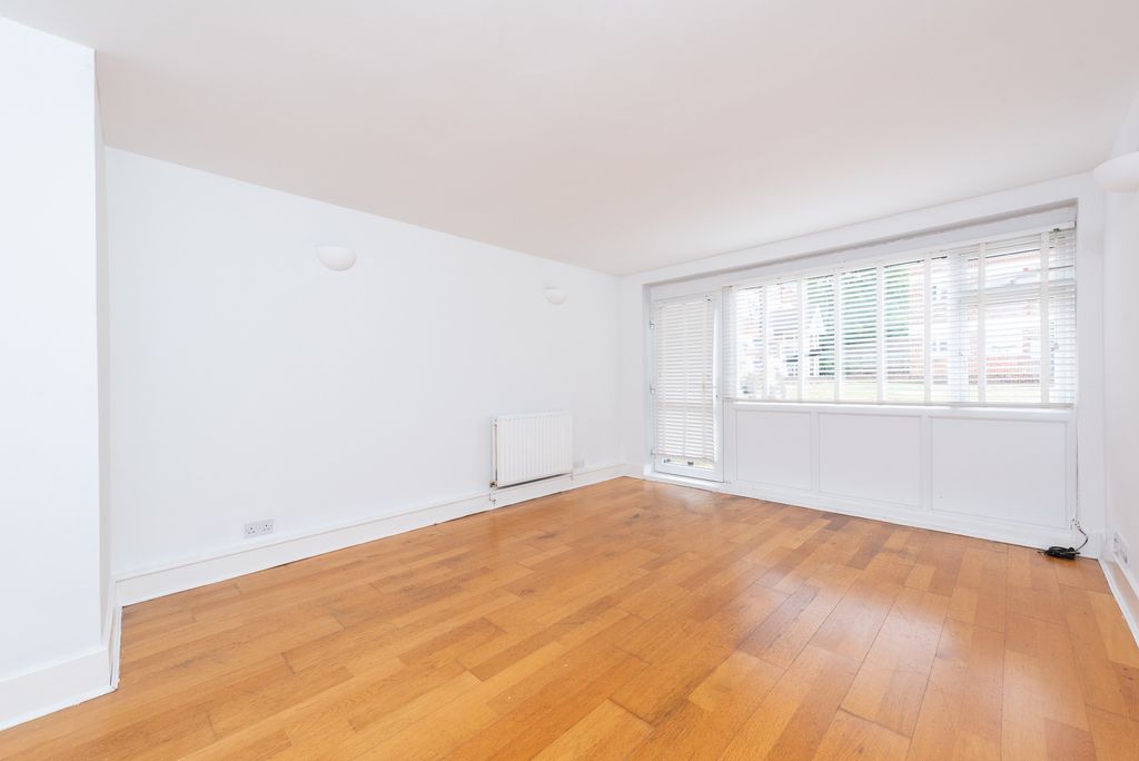 2 bed flat for sale in Beechcroft Close, Valley Road, London SW16 - Zoopla
